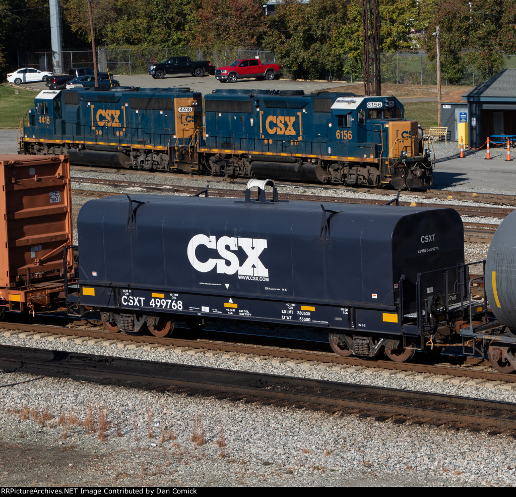 CSXT 499768 & CSXT 6156